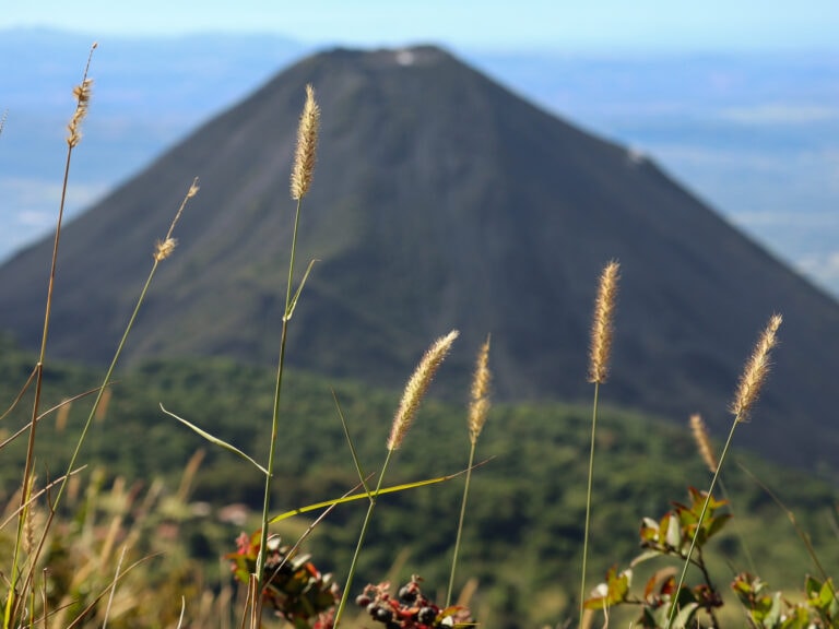 Santa Ana Volcano Hike in El Salvador: The Essential Guide (2024)